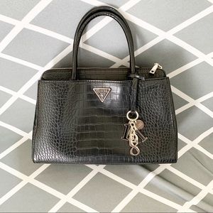 Guess Bags | Signature Purse | Poshmark